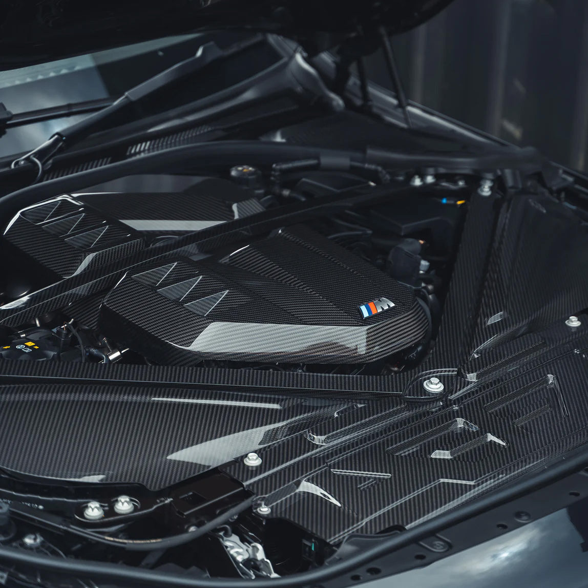 BMW M3 & M4 (G80/G82/G83) Carbon Fibre Engine Cover – Carbon Noire